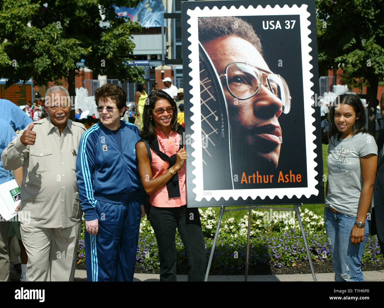 Mayor David Dinkins, Billie Jean King, Jeanne Moutoussamy-Ashe, and ...
