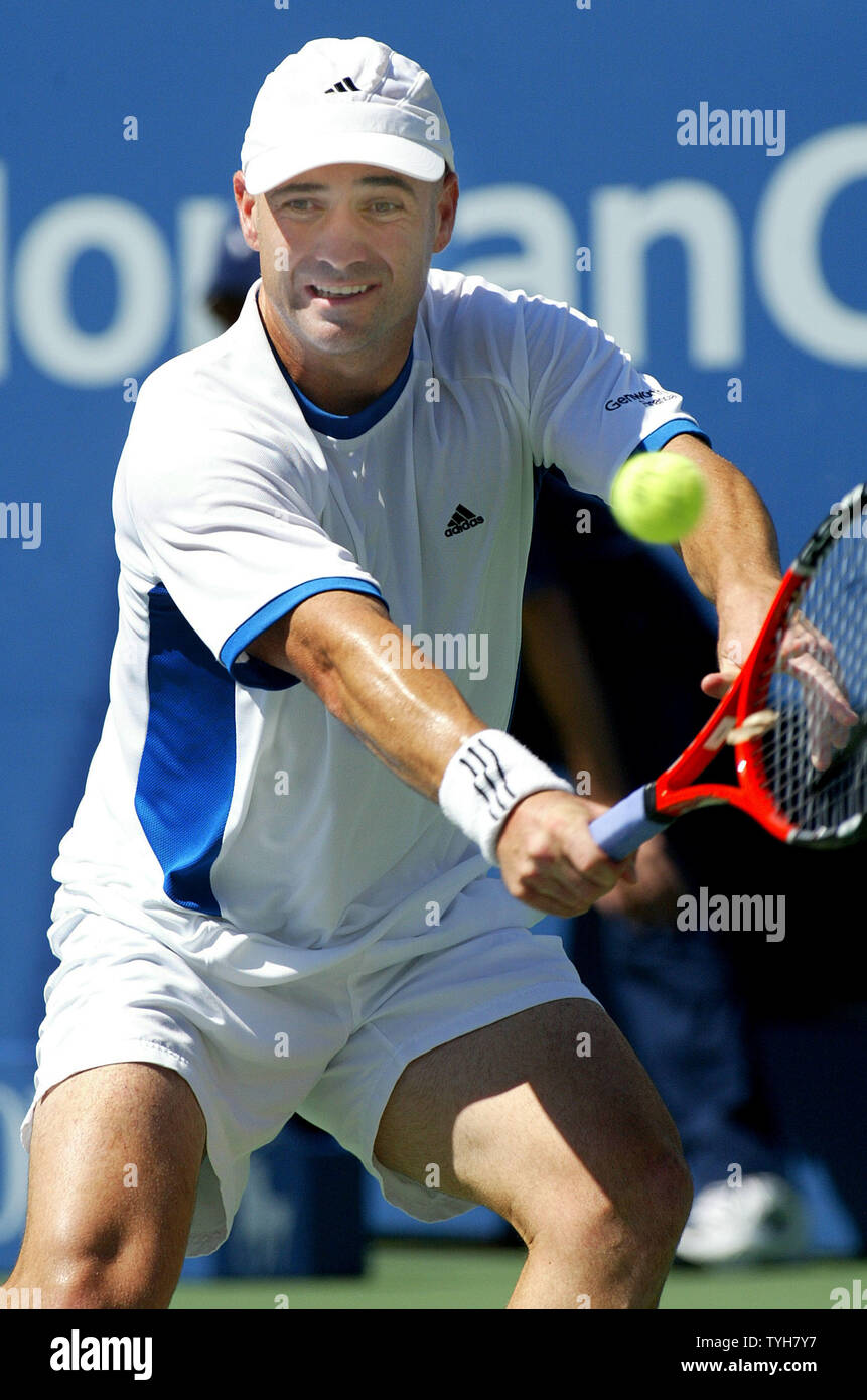 Robby ginepri hi-res stock photography and images - Alamy