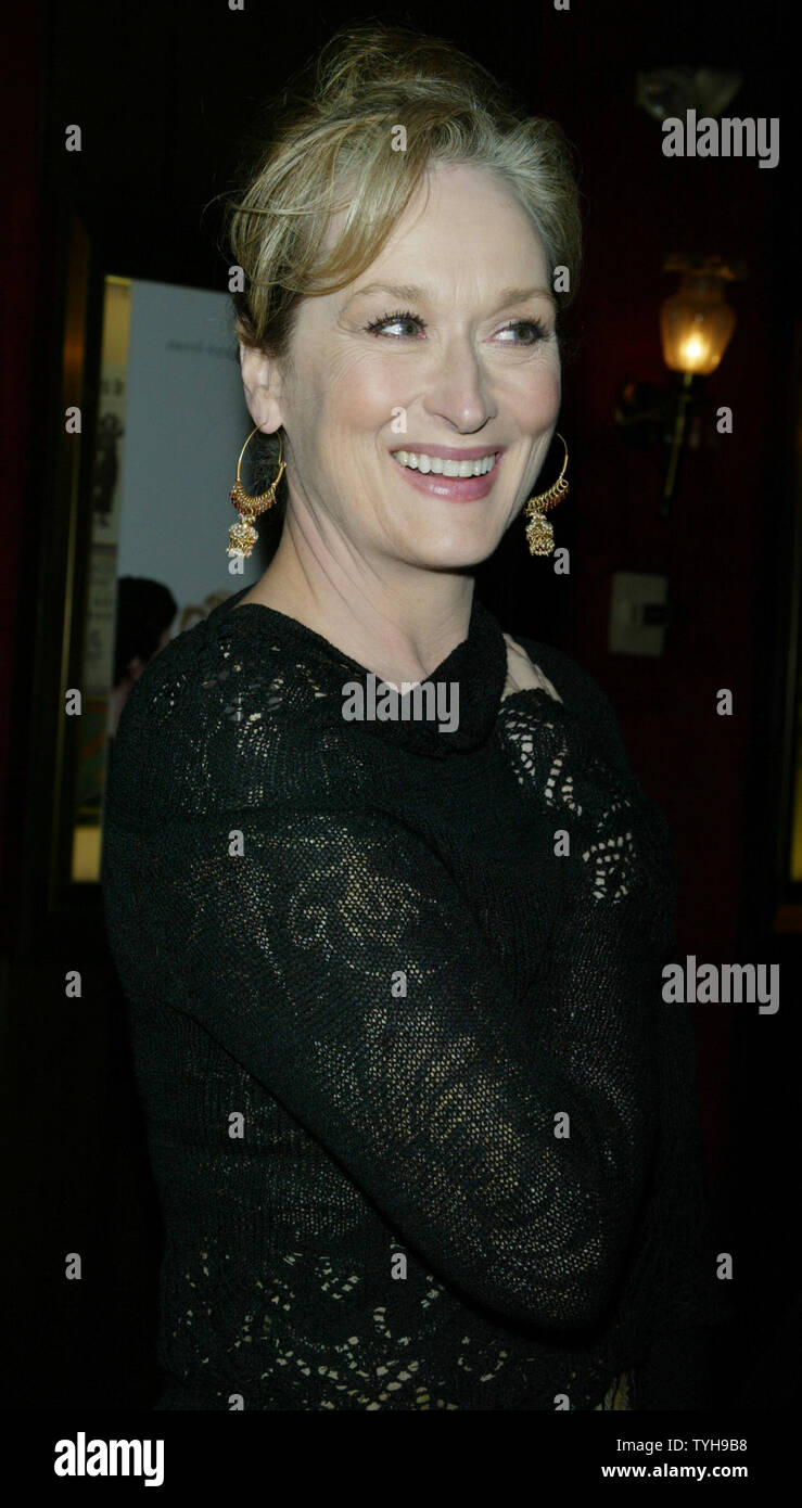 Meryl Streep arrives for the premiere of her new movie "Prime" at the ...