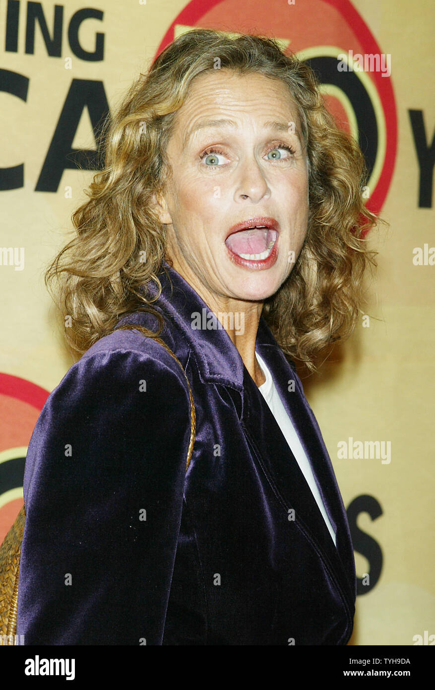 Lauren Hutton arrives for the "Good Morning America" 30th Anniversary ...