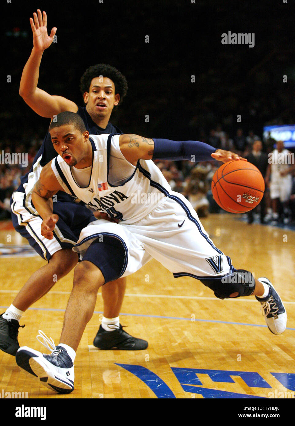 Villanova guard (14) Ray Allan drives to the basket on Pittsburgh guard ...