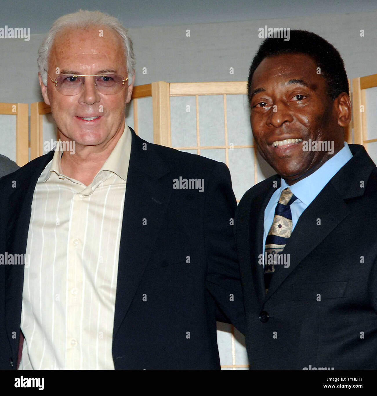 New york cosmos beckenbauer hi-res stock photography and images - Alamy