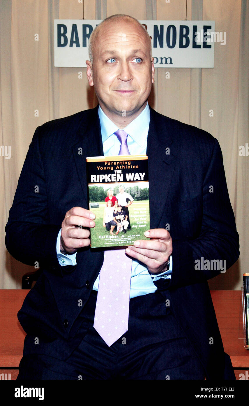 Cal Ripkin Jr. signs copies of his new book "Parenting Young Athletes ...