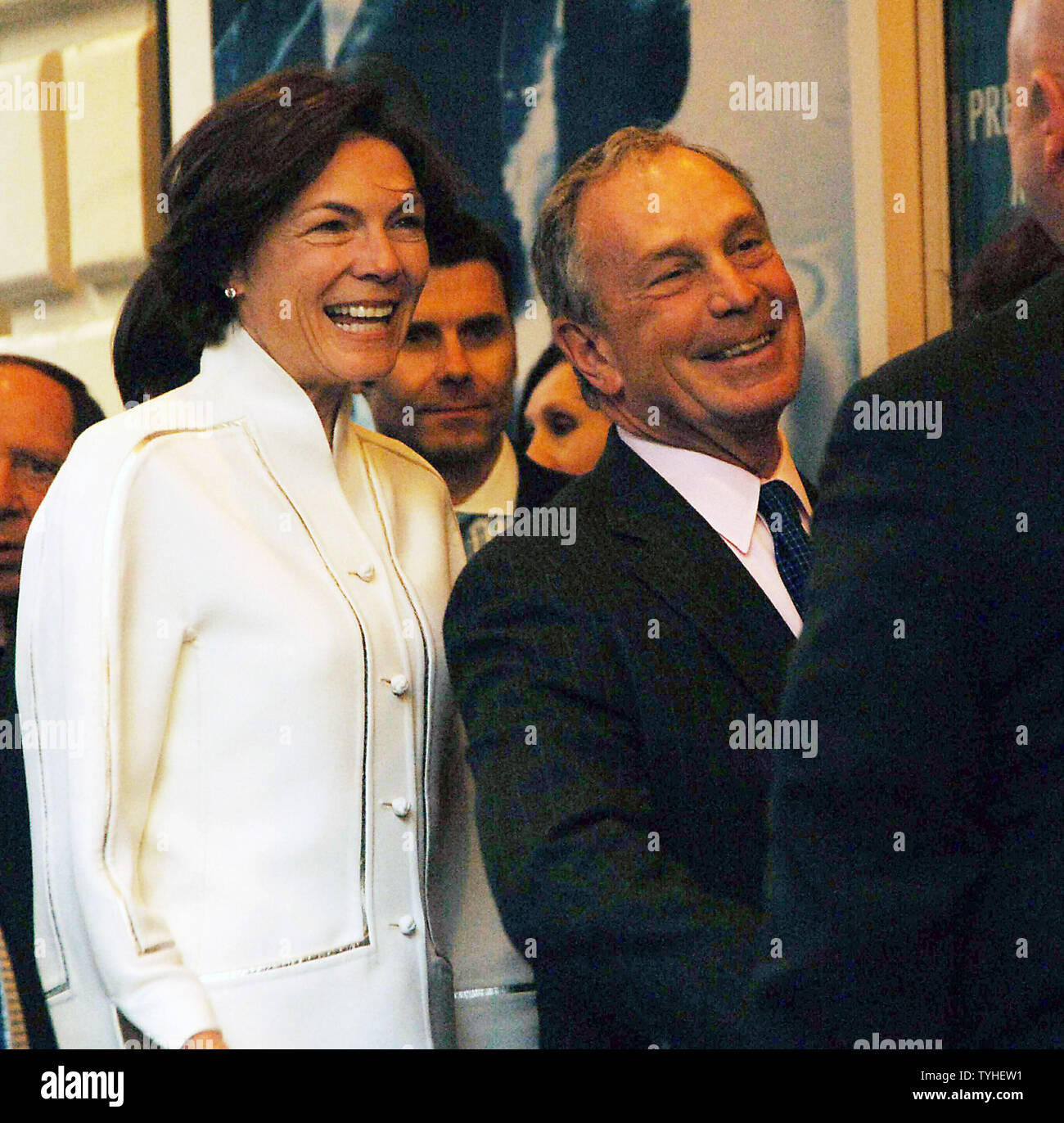 Julia roberts three days of rain hi-res stock photography and images ...