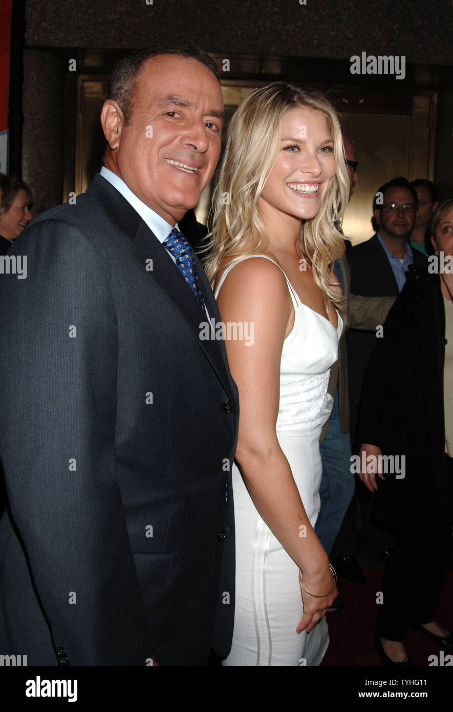 Al Michael and Ali Larter arrive as NBC introduces its new 2006-2007 ...