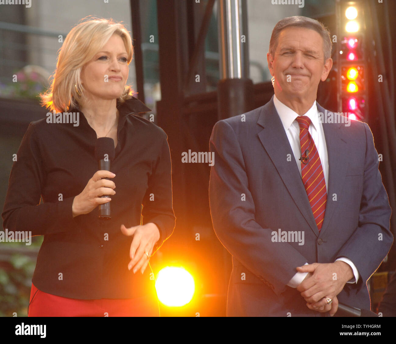 WABC tv Good Morning America hosts Diane Sawyer and Charles Gibson ...