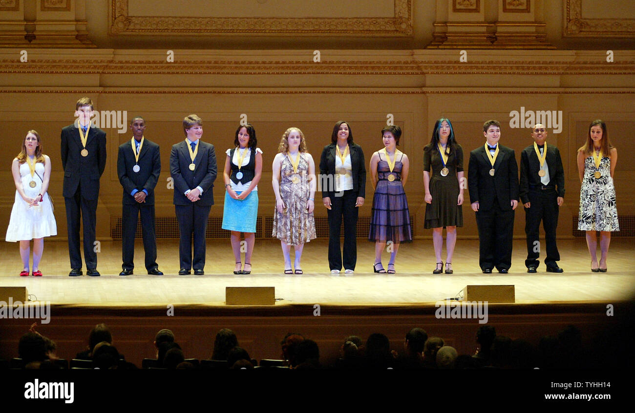 The twelve National Portfolio Gold Award Recipients of the Scholastic ...