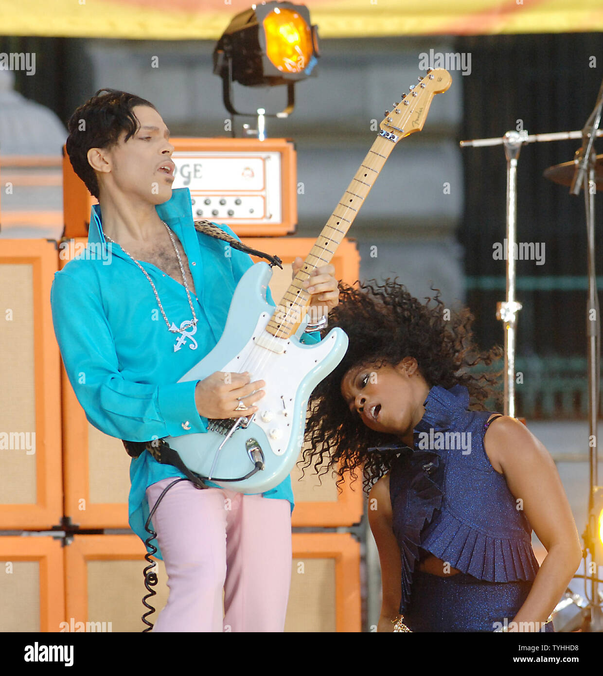 Good Morning America summer concert series presents Prince featuring ...