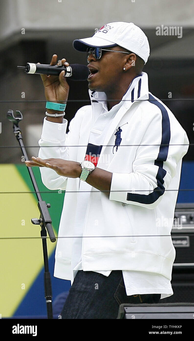 Ne yo 2006 hi-res stock photography and images - Alamy