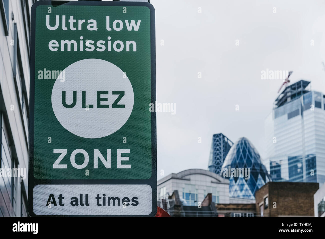 Ulez signage hi-res stock photography and images - Alamy