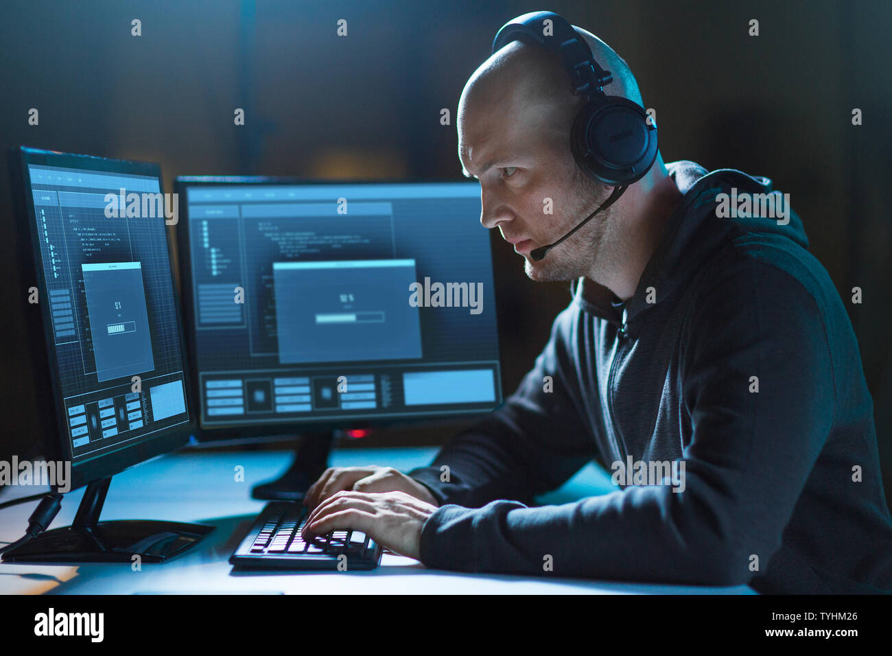 Download in progress screen hi-res stock photography and images - Alamy