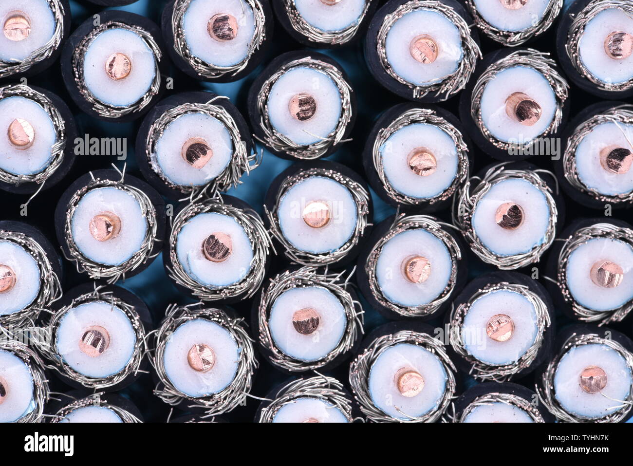 Cable core hi-res stock photography and images - Alamy