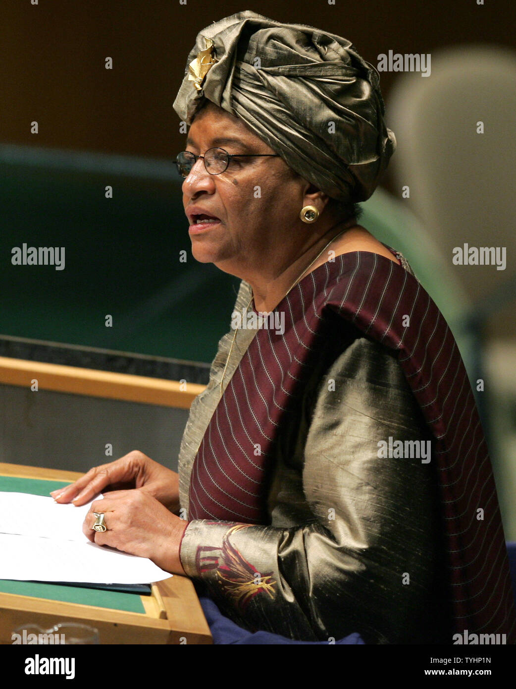 Ellen johnson sirleaf 2006 hi-res stock photography and images - Alamy