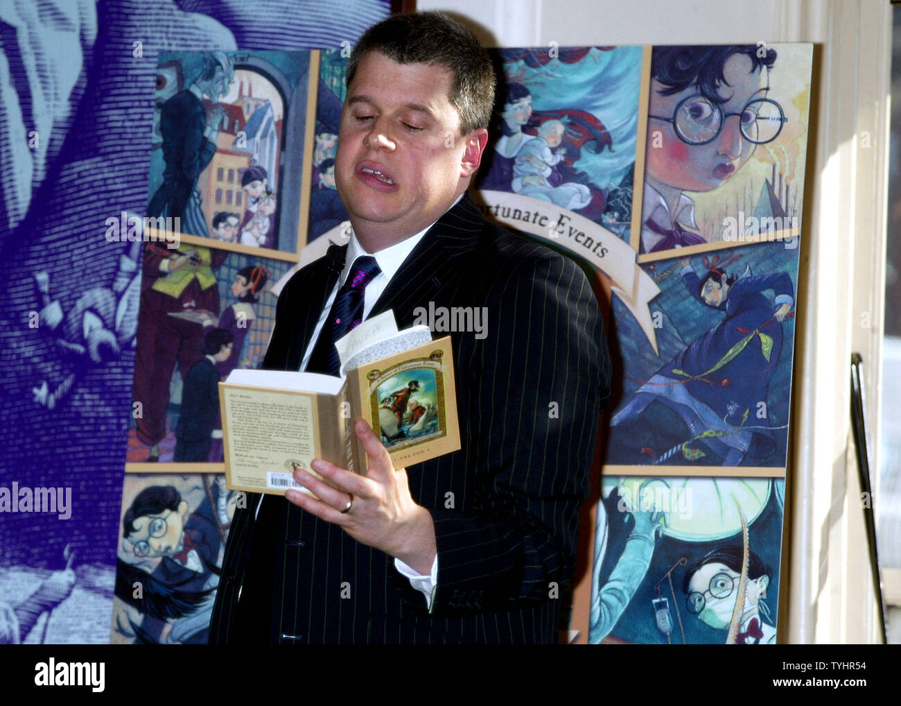 Lemony snicket hi-res stock photography and images - Alamy