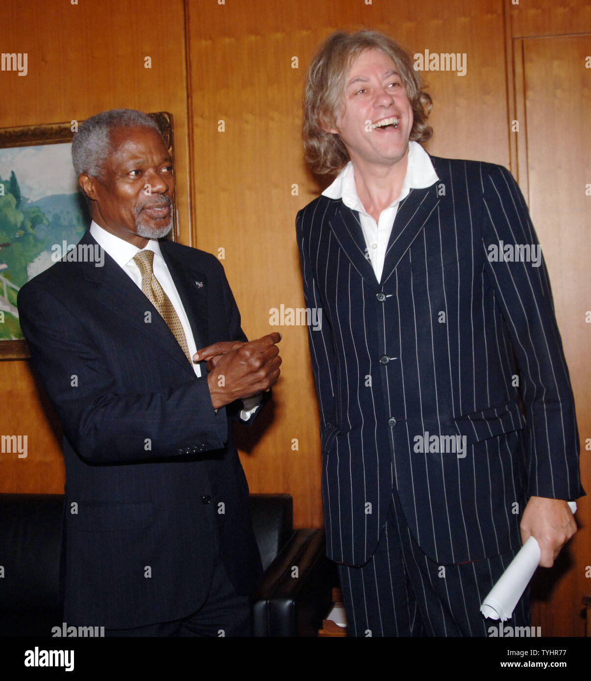 Un secretary general kofi annan left hi-res stock photography and ...