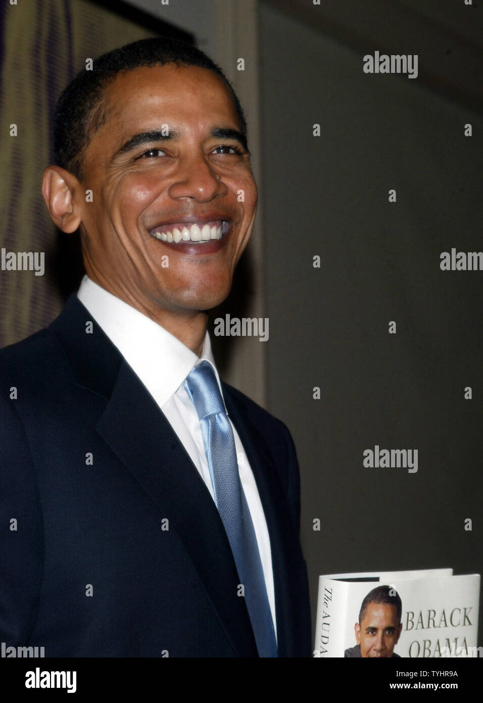 Senator Barack Obama signs copies of his new book "The Audacity of Hope ...