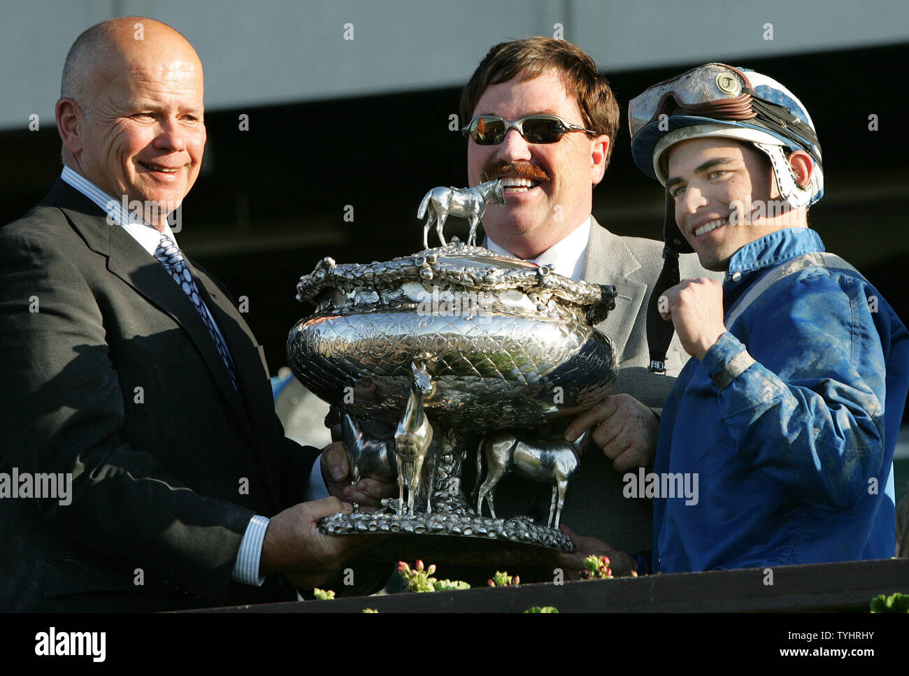 Triple crown trophy hi-res stock photography and images - Alamy