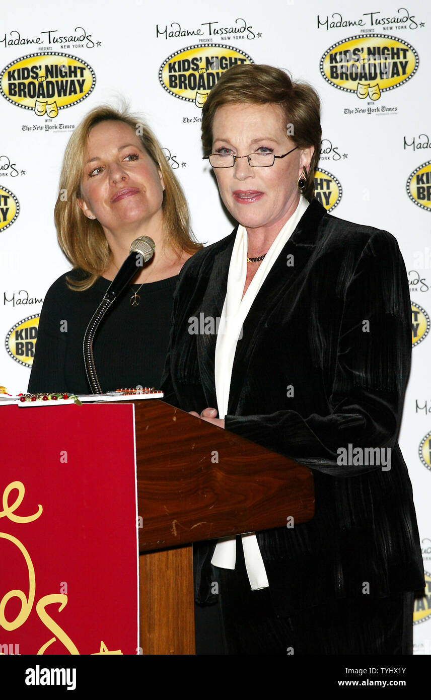 Emma walton hamilton julie andrews hi-res stock photography and images ...