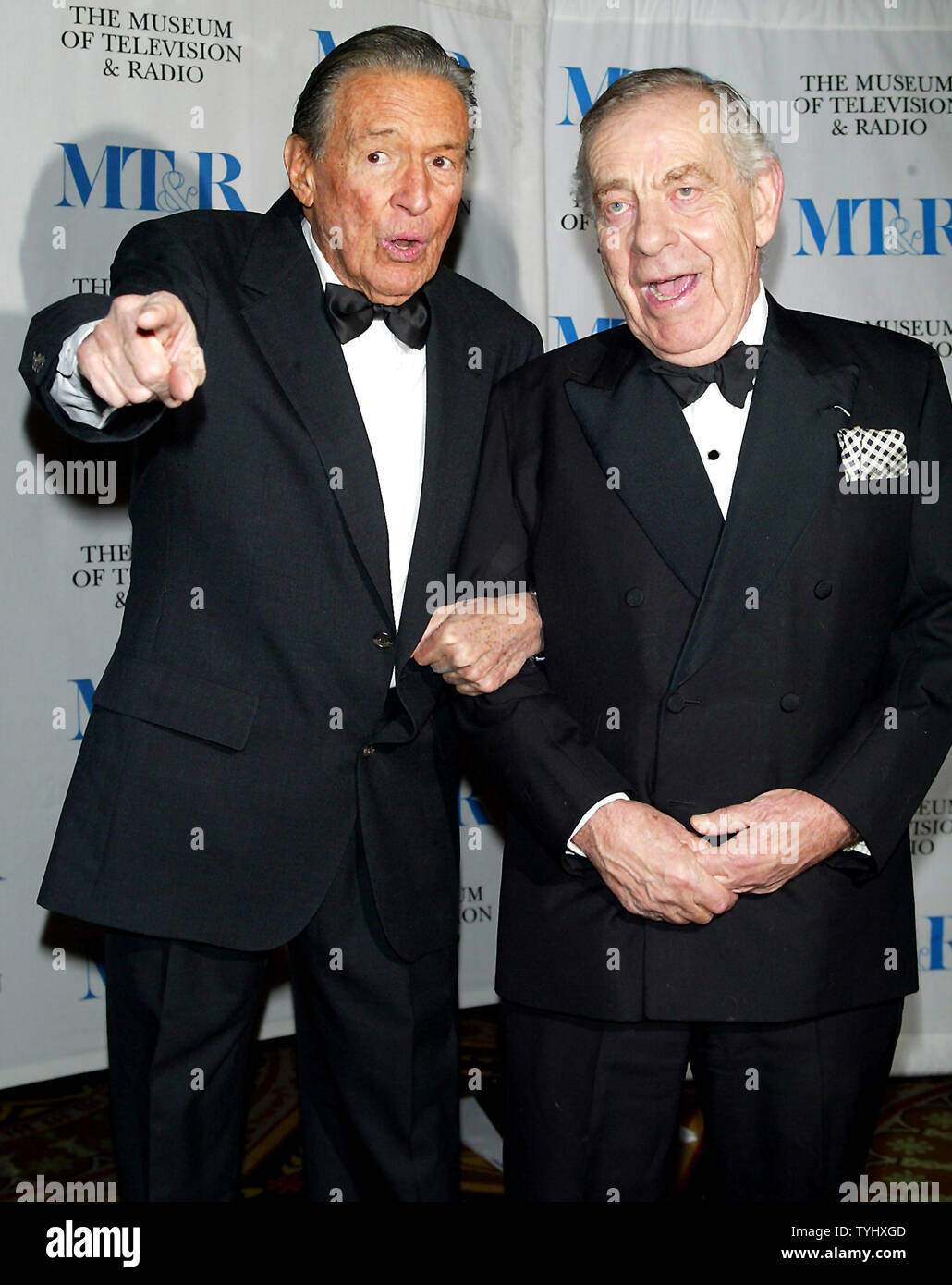 Mike Wallace (left) and Morley Safer arrive for the Museum of ...