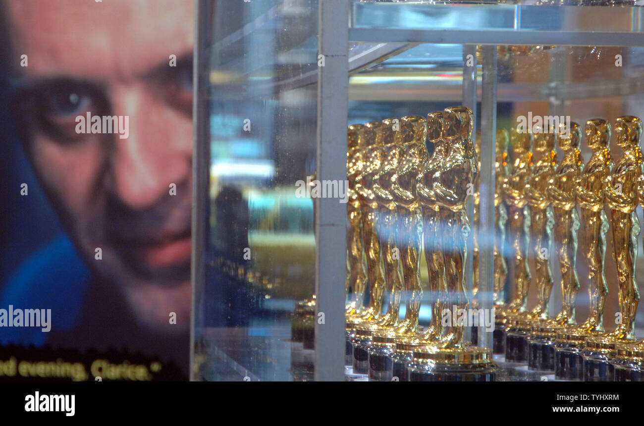 Anthony hopkins hannibal lecter in hi-res stock photography and images ...