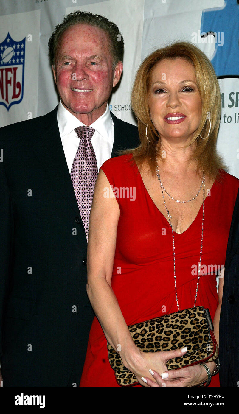 Frank Gifford and wife Kathie Lee Gifford arrive for the Autism Speaks ...