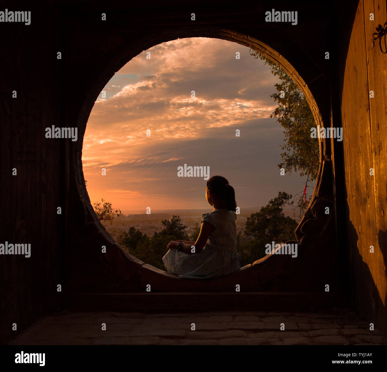 Look at the sunset next to the pavilion Stock Photo - Alamy