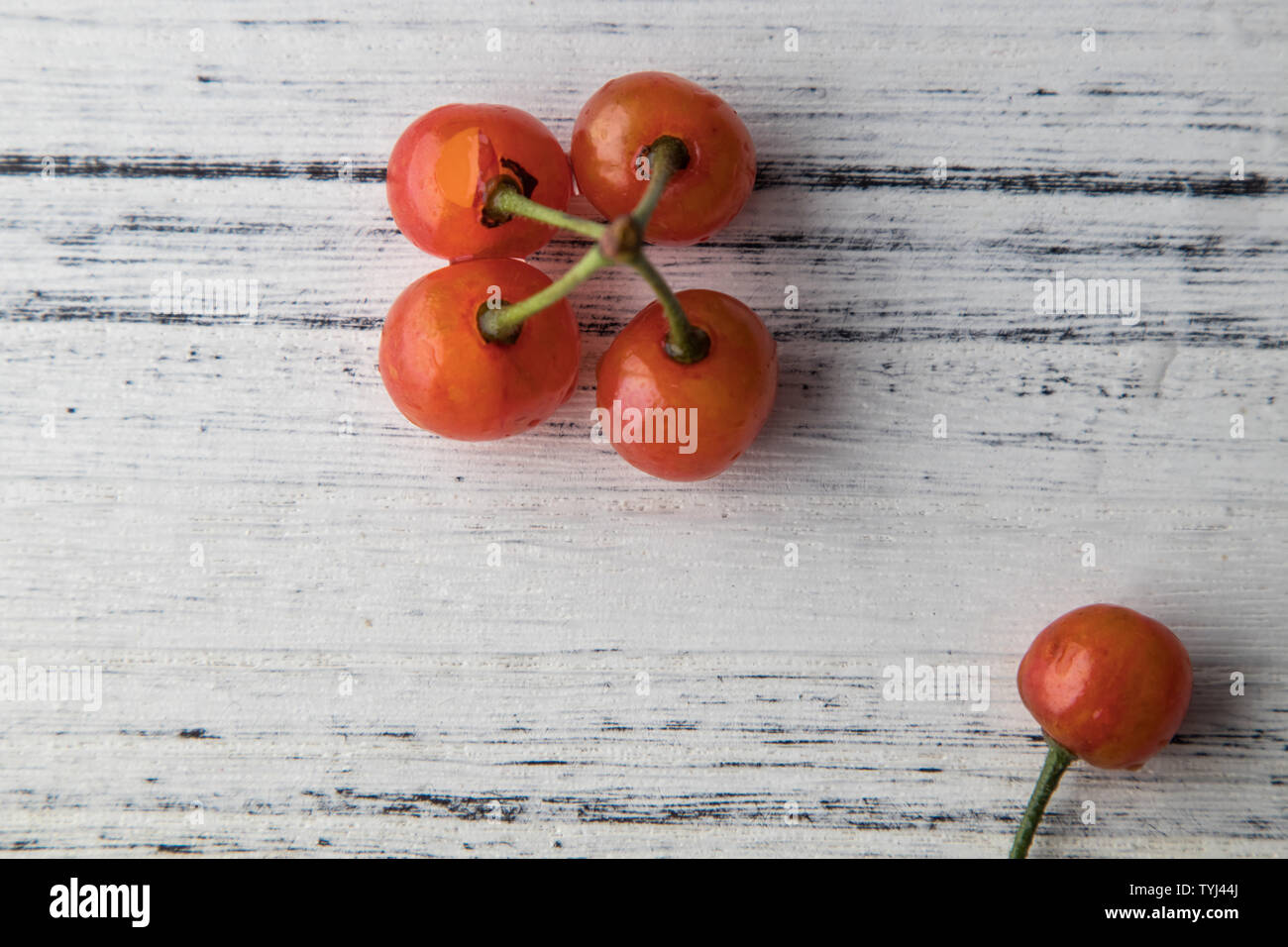 Nutrient-rich cherries are one of the healthiest fruits of modern times ...