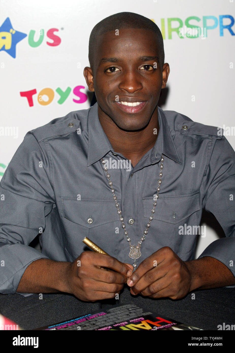 Elijah Kelly attends the launch of the authentic "Hairspray" fashion ...