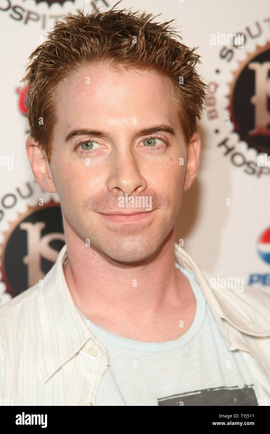 Actor seth green hi-res stock photography and images - Alamy