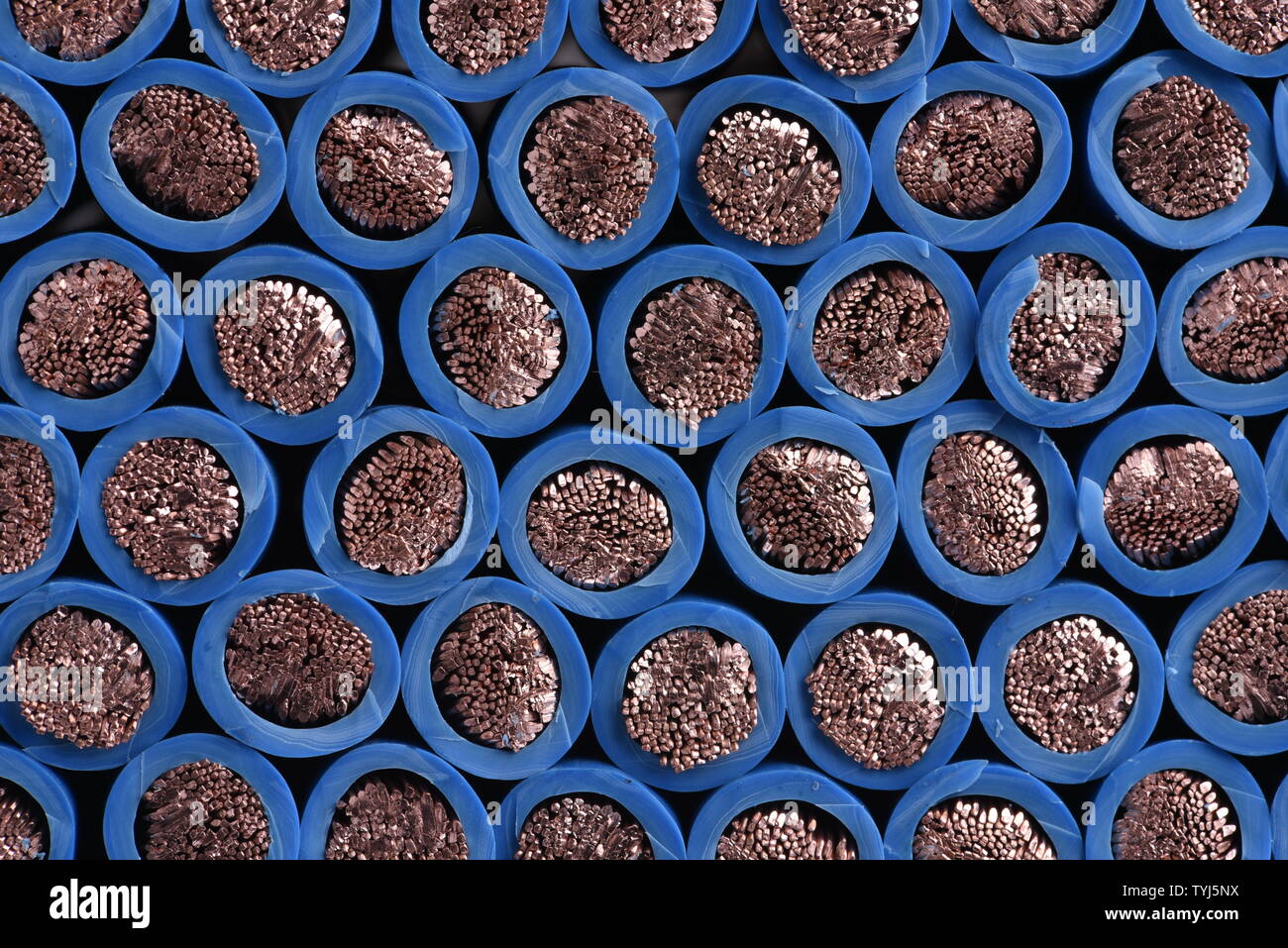 Cable wiring hi-res stock photography and images - Alamy