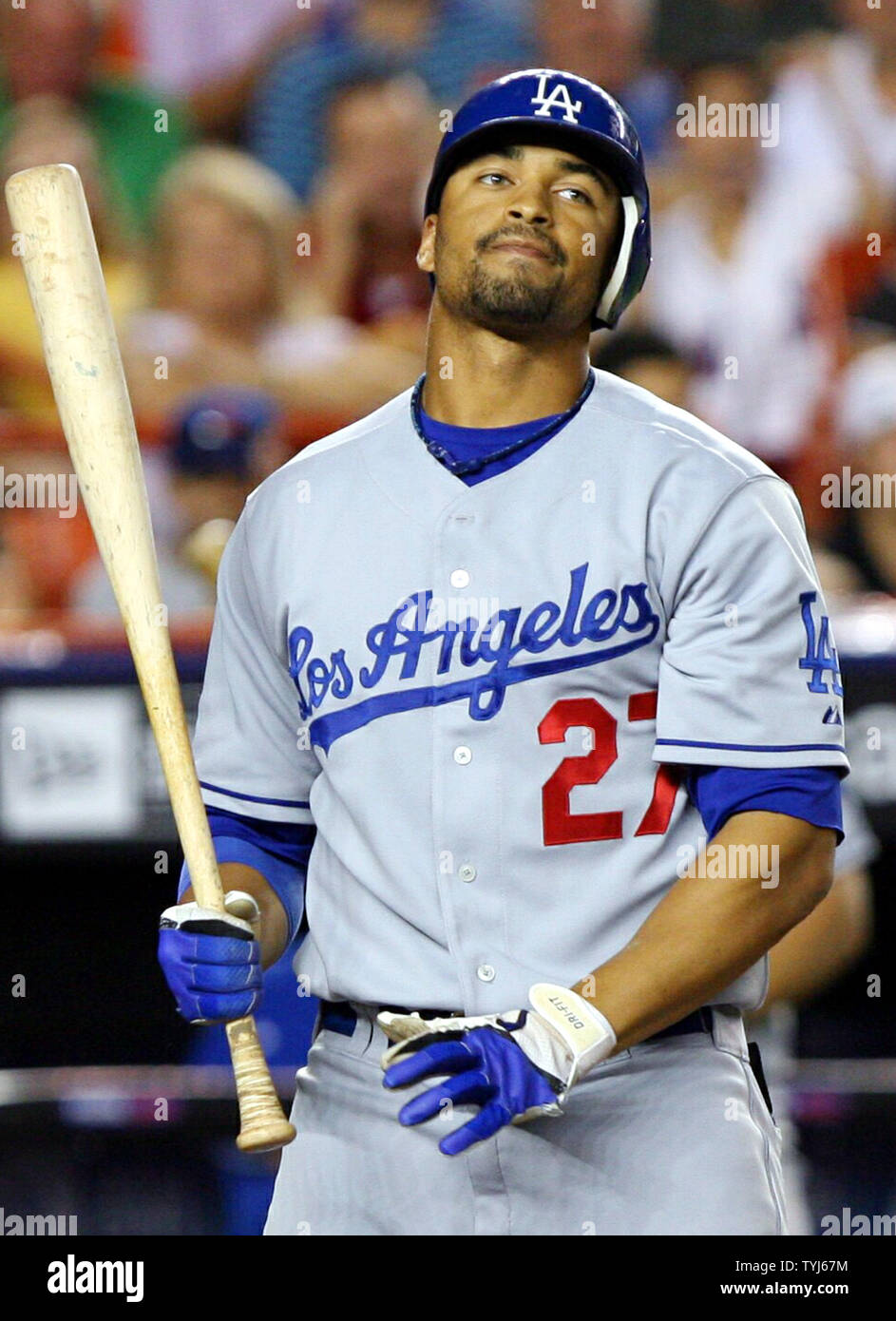 Los Angeles Dodgers Matt Kemp reacts after striking out against the New ...