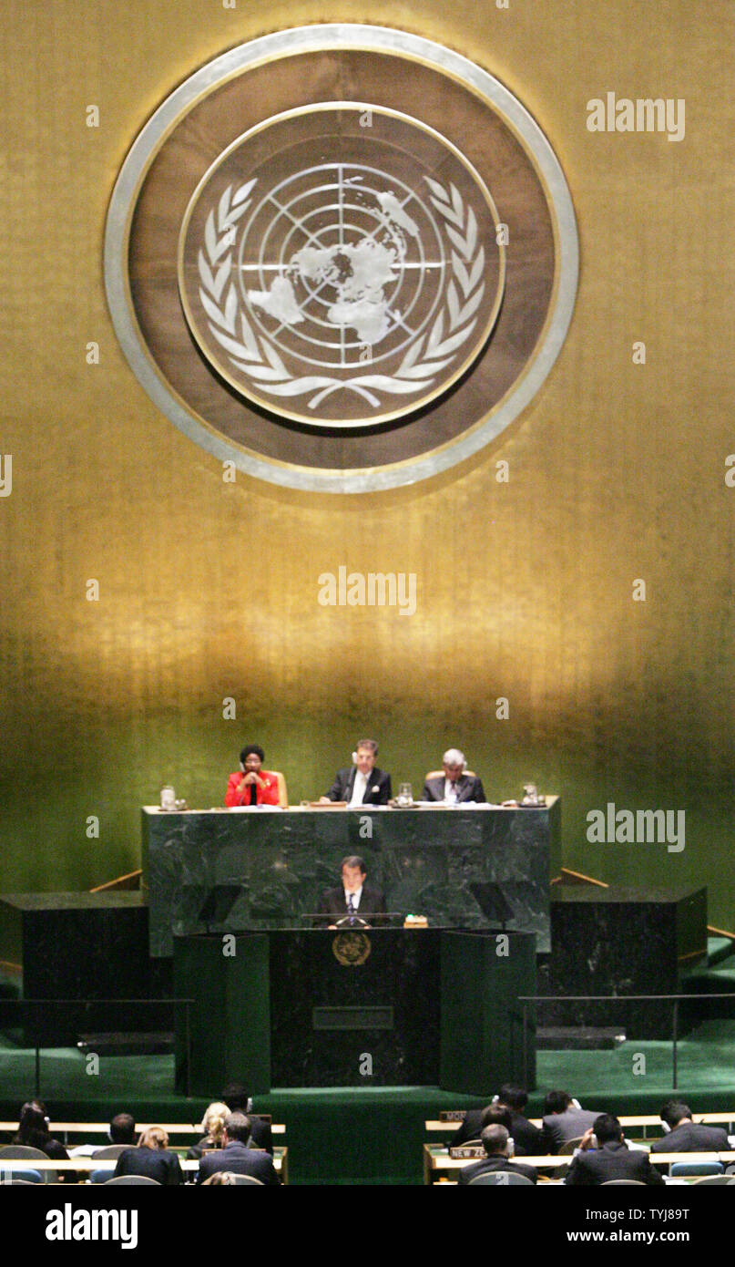 Romano prodi hi-res stock photography and images - Alamy