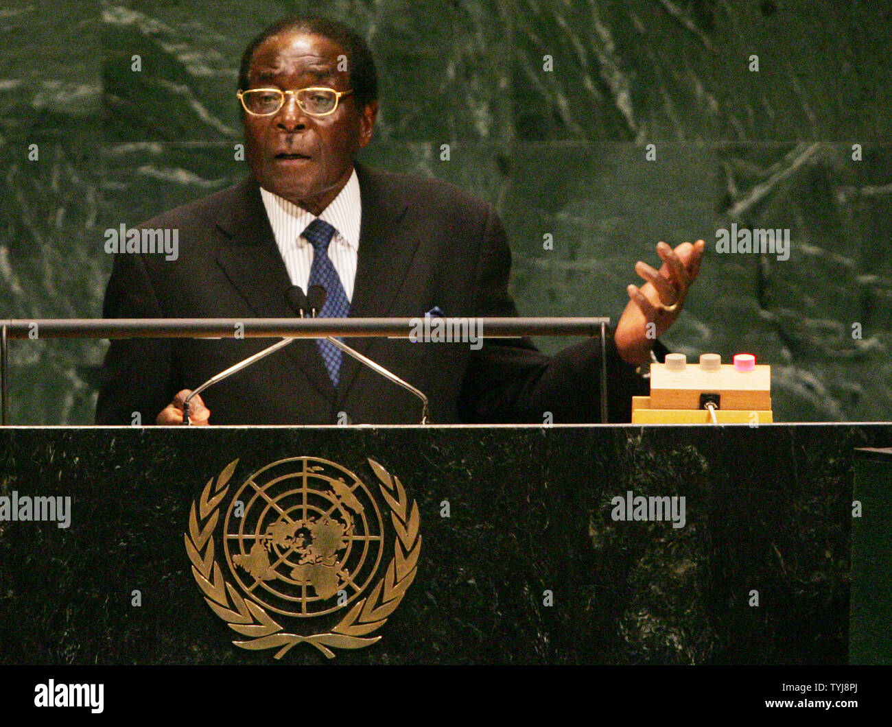 Robert Mugabe, president of the Republic of Zimbabwe, addresses the ...