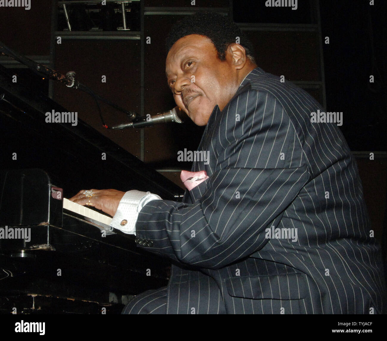 Rhythm and Blues singer Fats Domino performs after receiving the key to ...