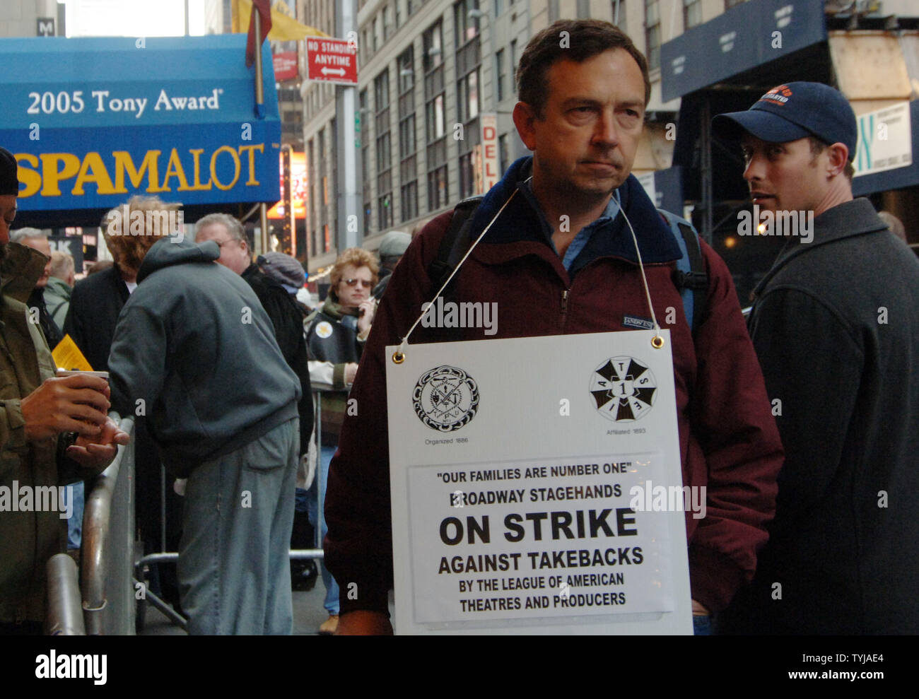 Members of the stagehands union Local One picket outside the Schubert ...