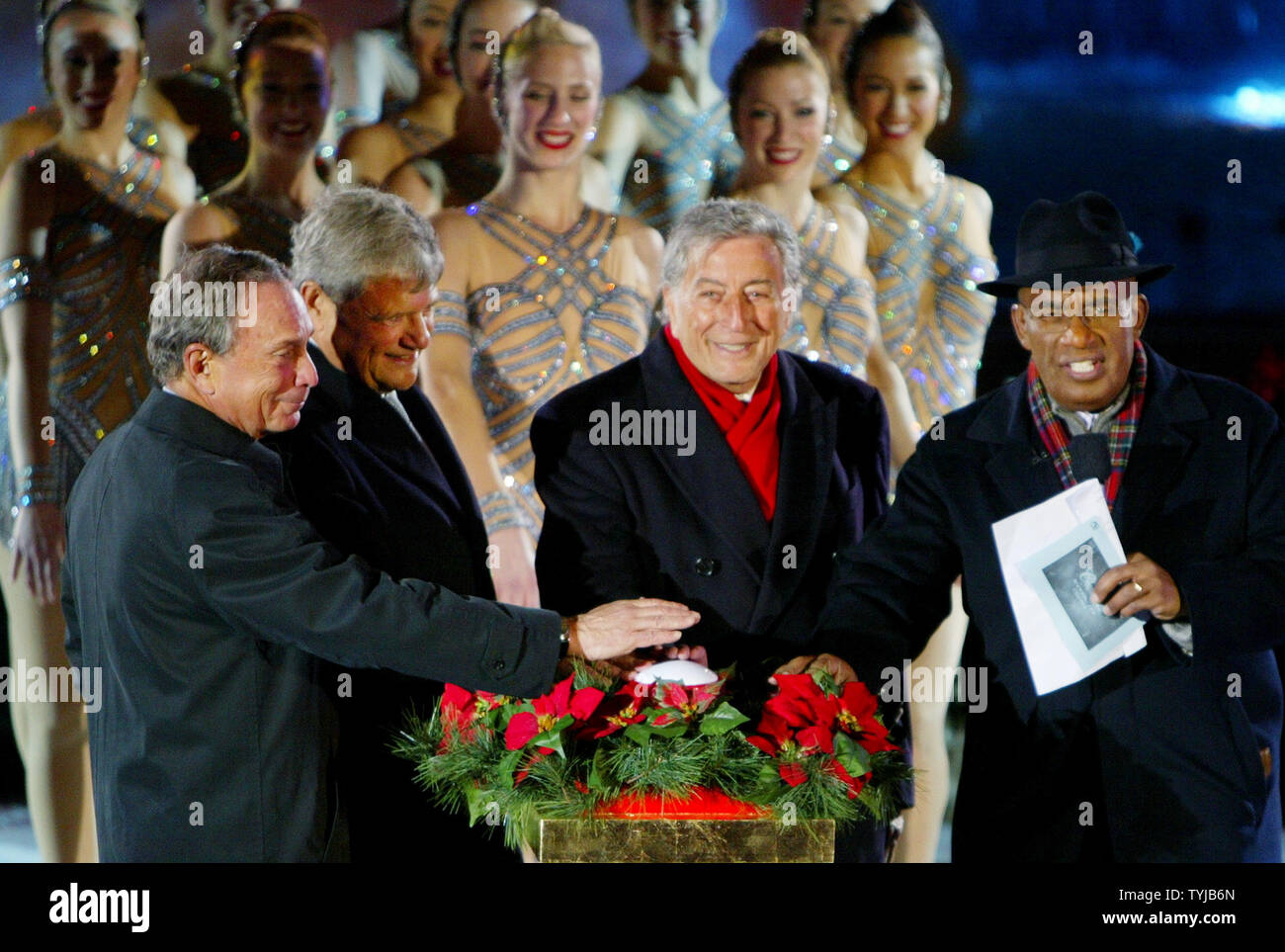 Tree lighting button hi-res stock photography and images - Alamy