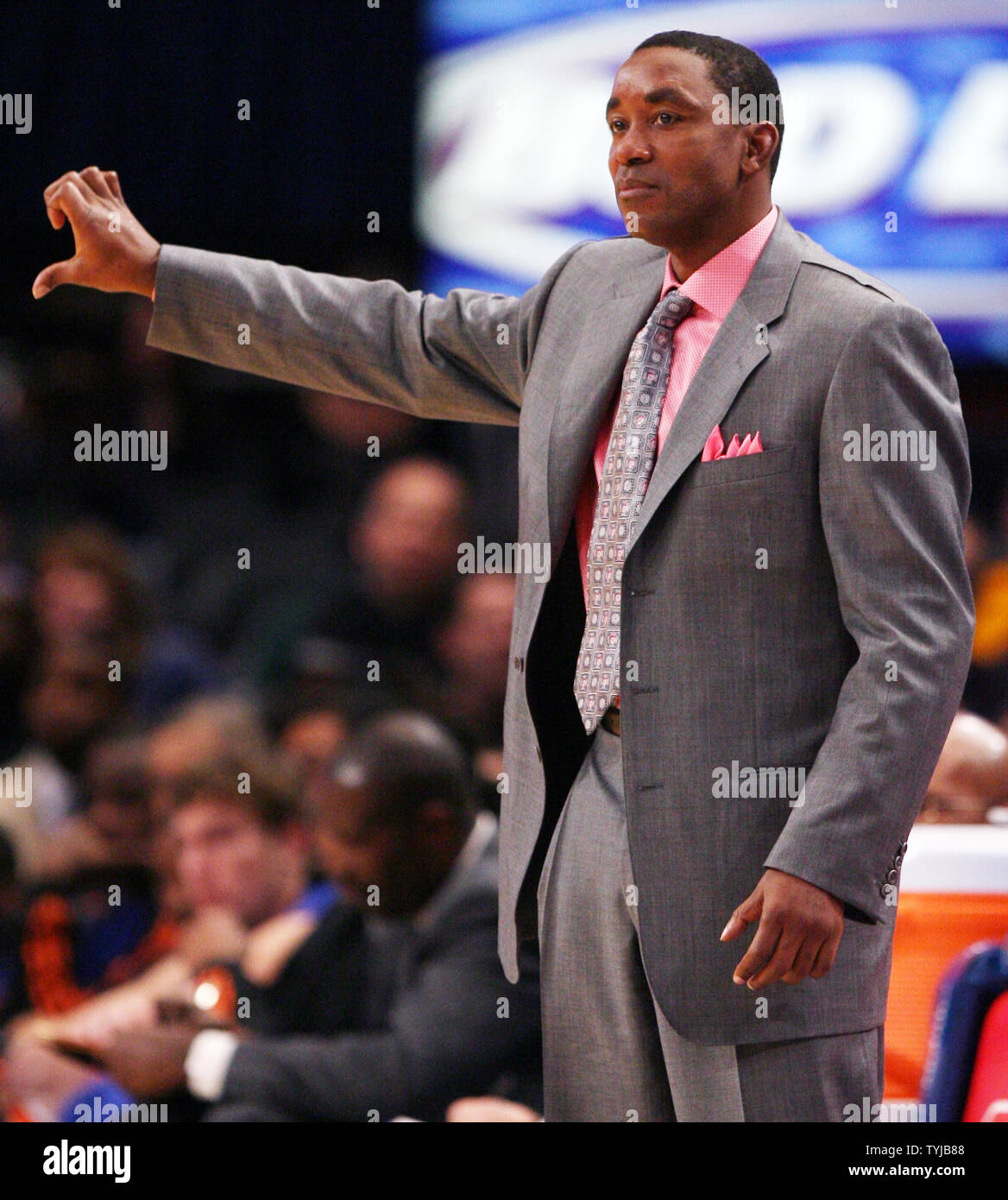 Coach isiah thomas hi-res stock photography and images - Alamy