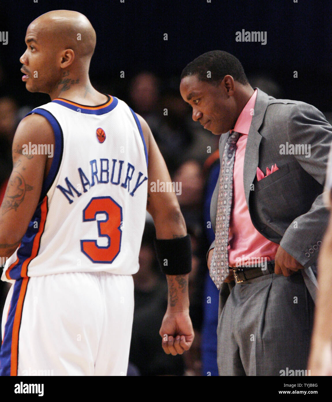 New York Knicks Stephon Marbury (3) and head coach Isiah Thomas look ...