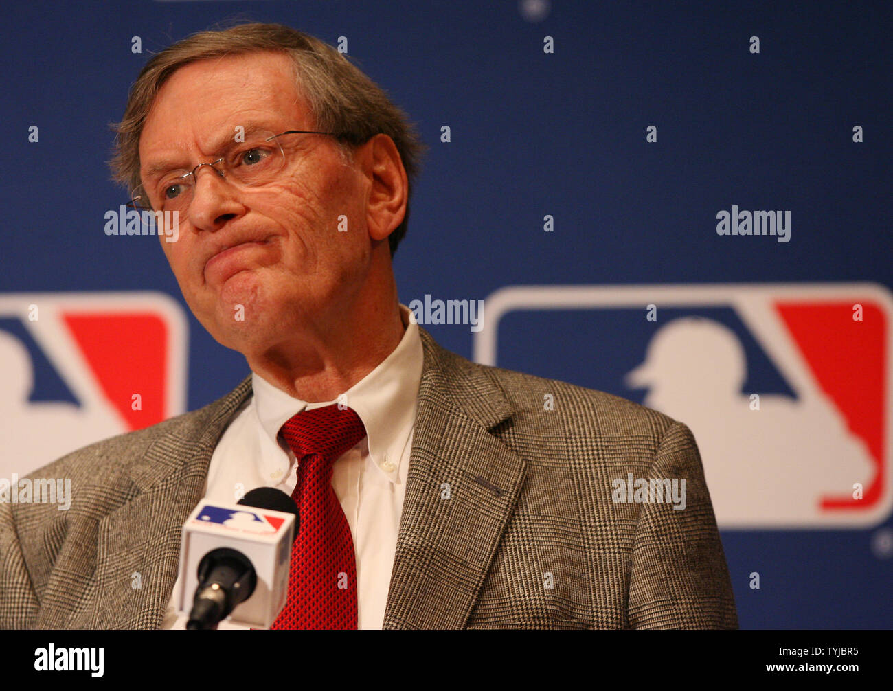 Baseball Commissioner Bud Selig talks to the media regarding George ...