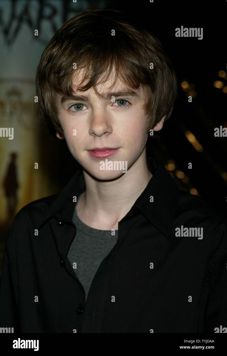 Freddy Highmore arrives for the screening of "The Spiderwick Chronicles ...