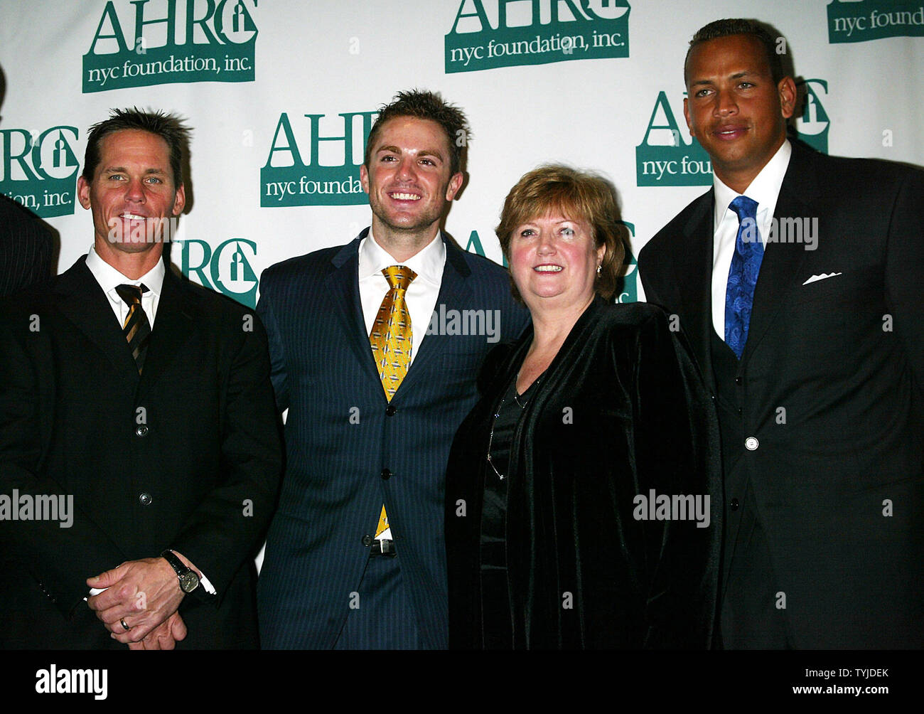 (L-R) Craig Biggio, David Wright, Diana Munson and Alex Rodriguez ...