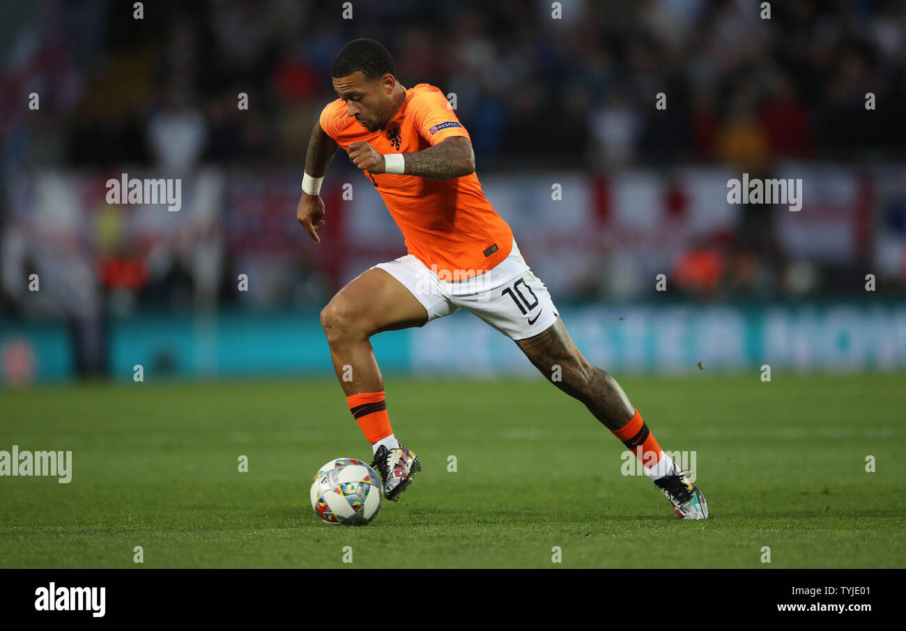 Netherlands' Memphis Depay Stock Photo - Alamy
