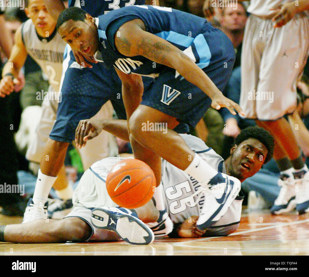 Stokes basket hi-res stock photography and images - Alamy