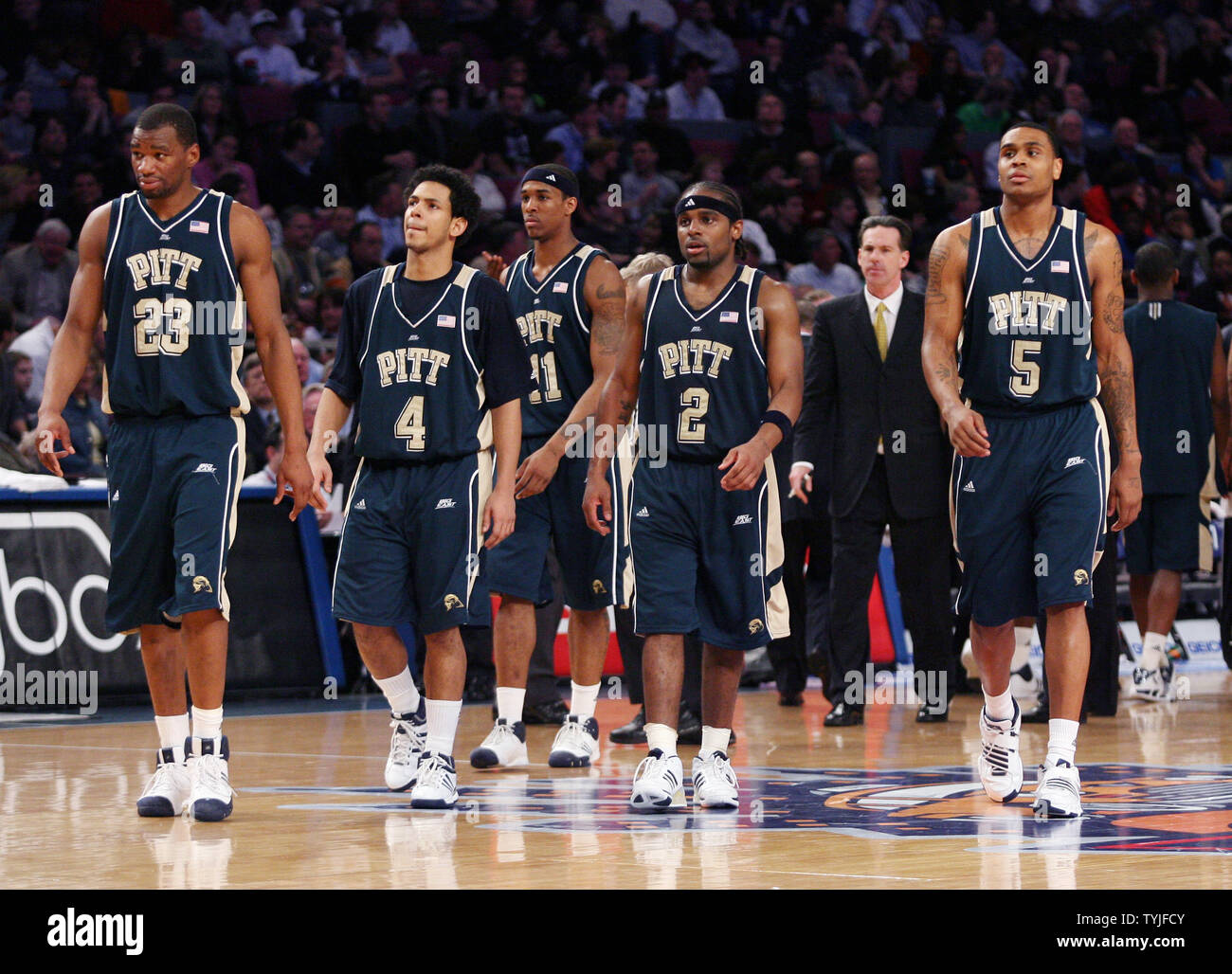 Ronald ramon hi-res stock photography and images - Alamy