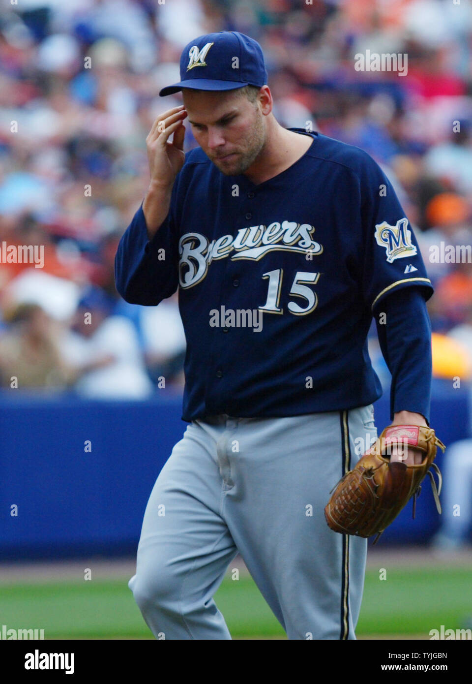 Milwaukee Brewers starting pitcher Ben Sheets scratches his head in the ...