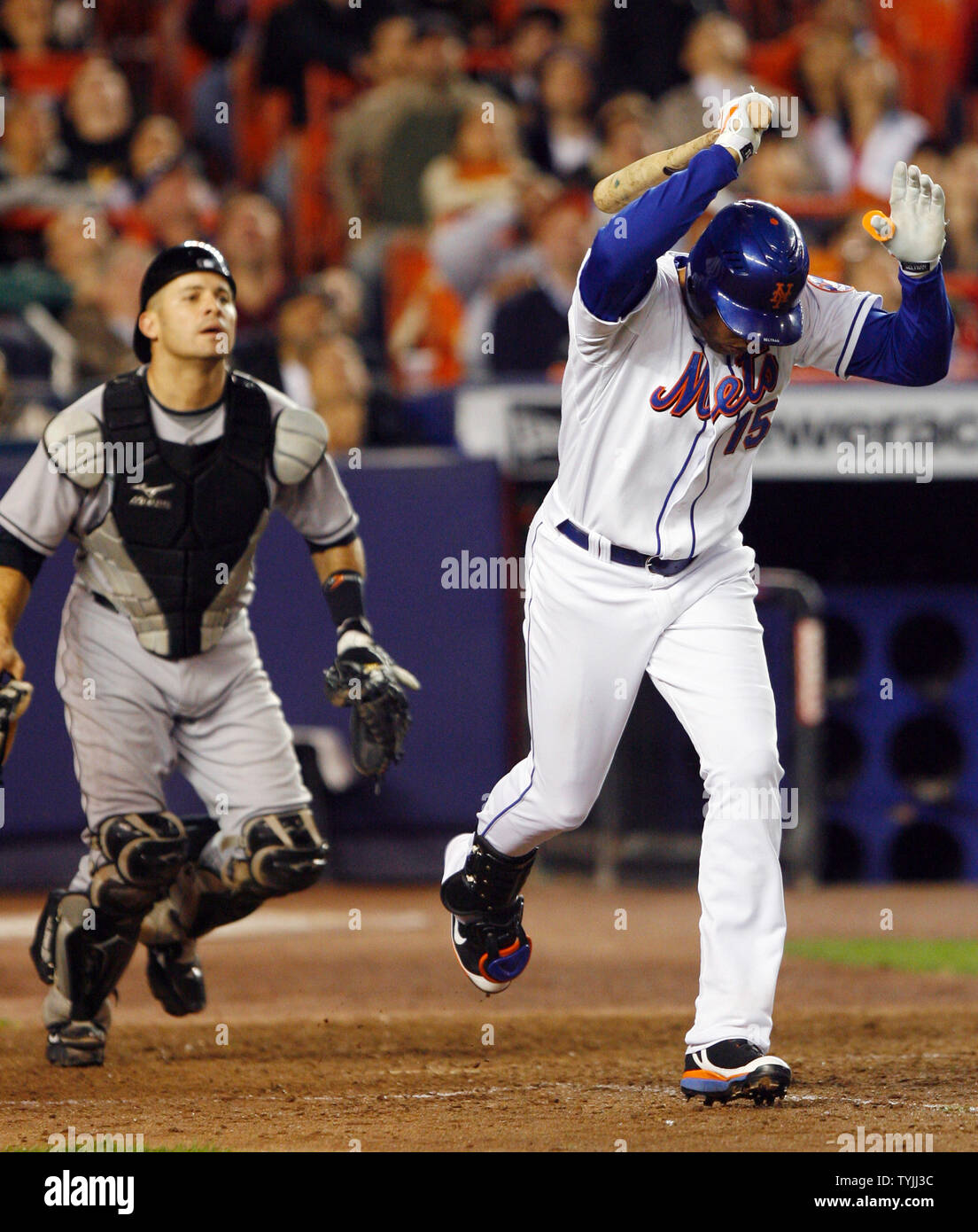 Flying tenth hi-res stock photography and images - Alamy