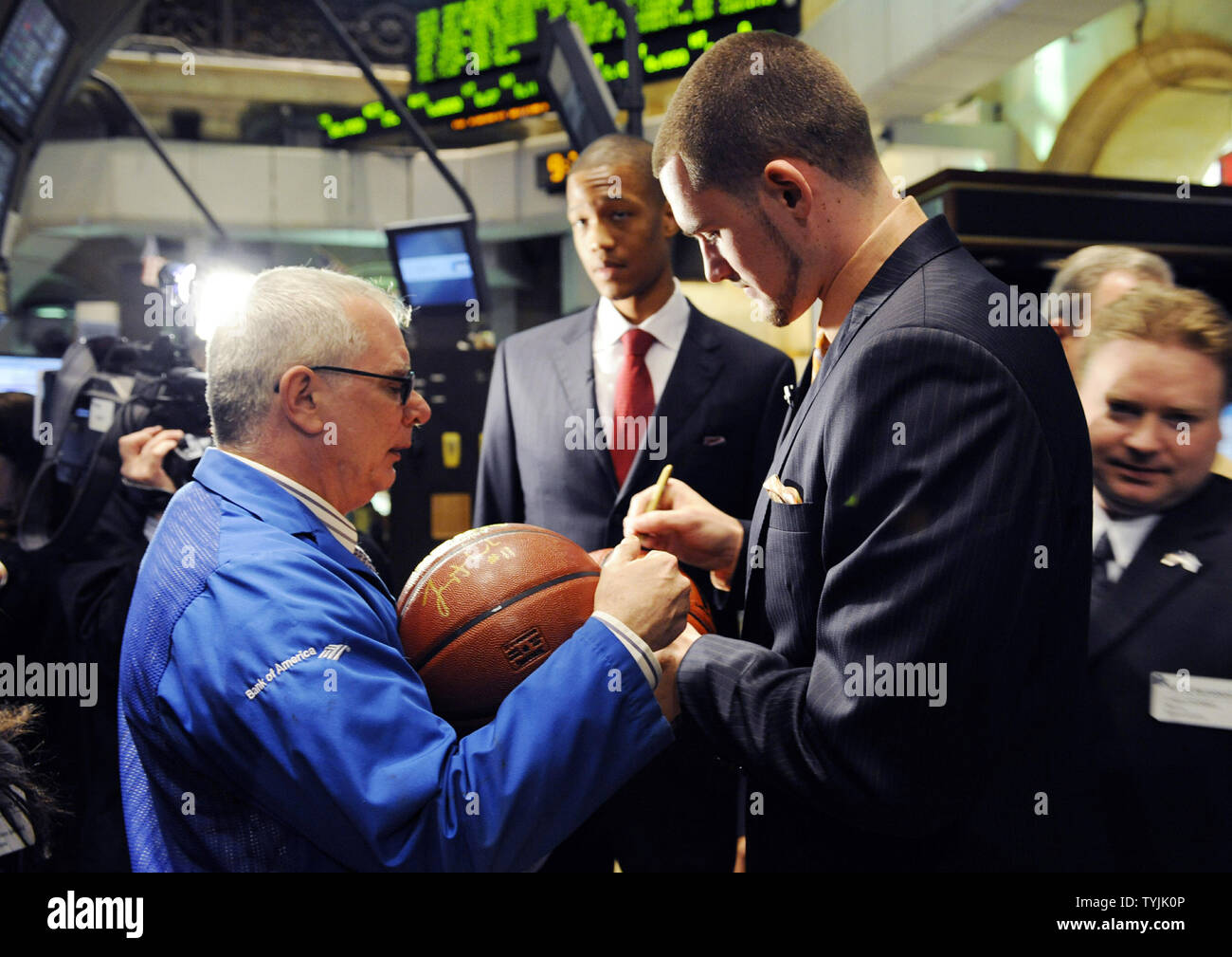 John wall (nba player) hi-res stock photography and images - Alamy