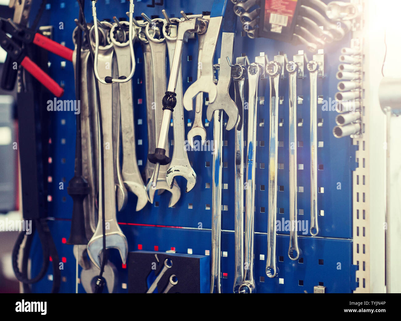 tools set at car workshop Stock Photo - Alamy
