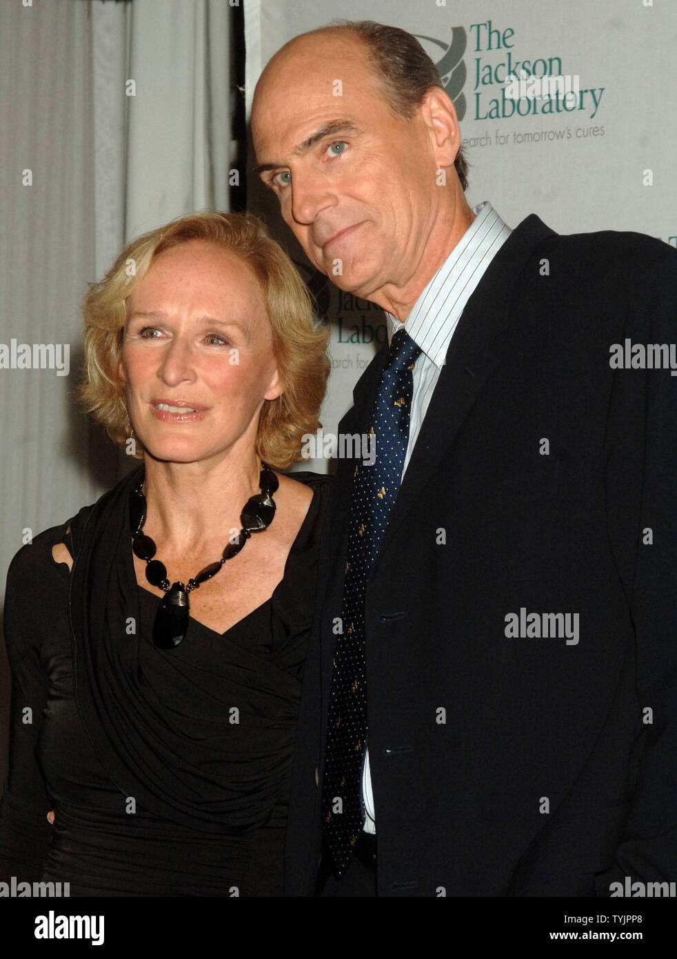 Actress Glenn Close and singer James Taylor attend the Jackson ...