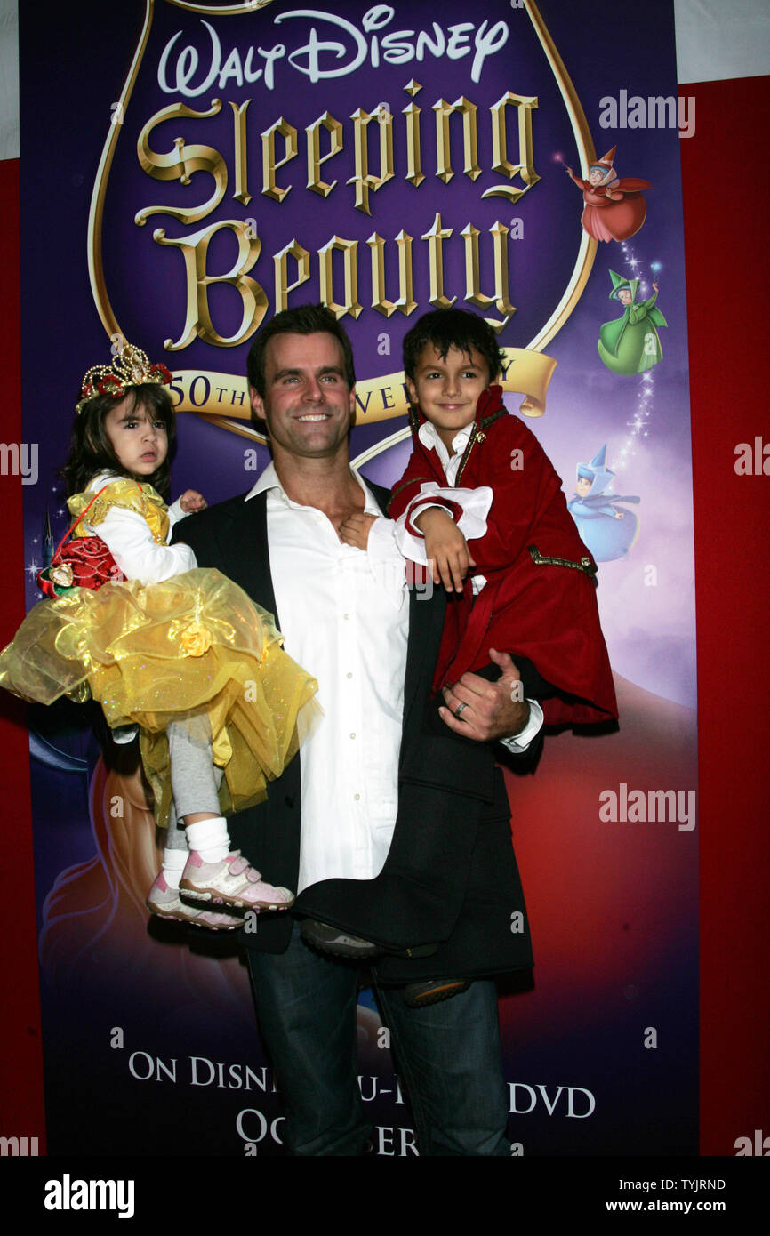 Cameron mathison and children hi-res stock photography and images - Alamy